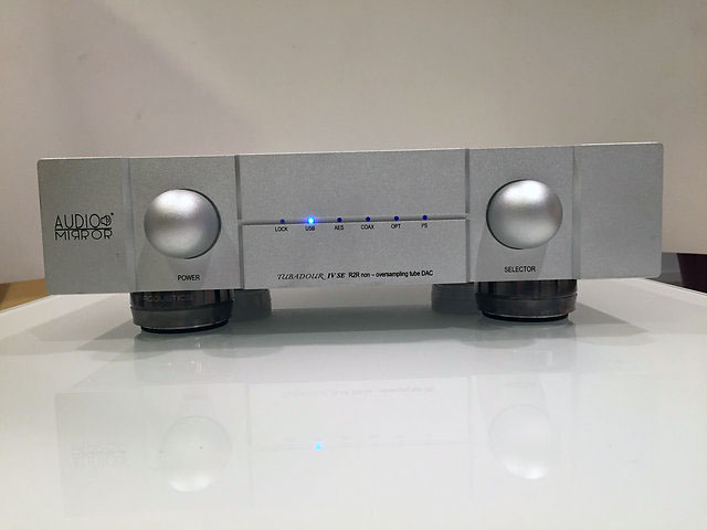 Audio Mirror Tubadour IV SE R2R Tube DAC by Greg Voth