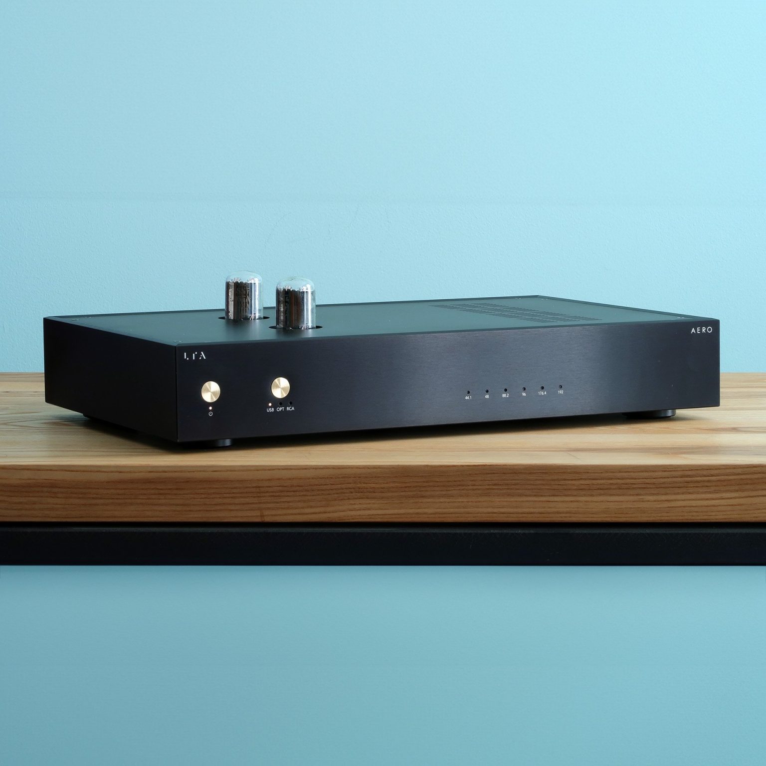 Linear Tube Audio Aero DAC by Terry London