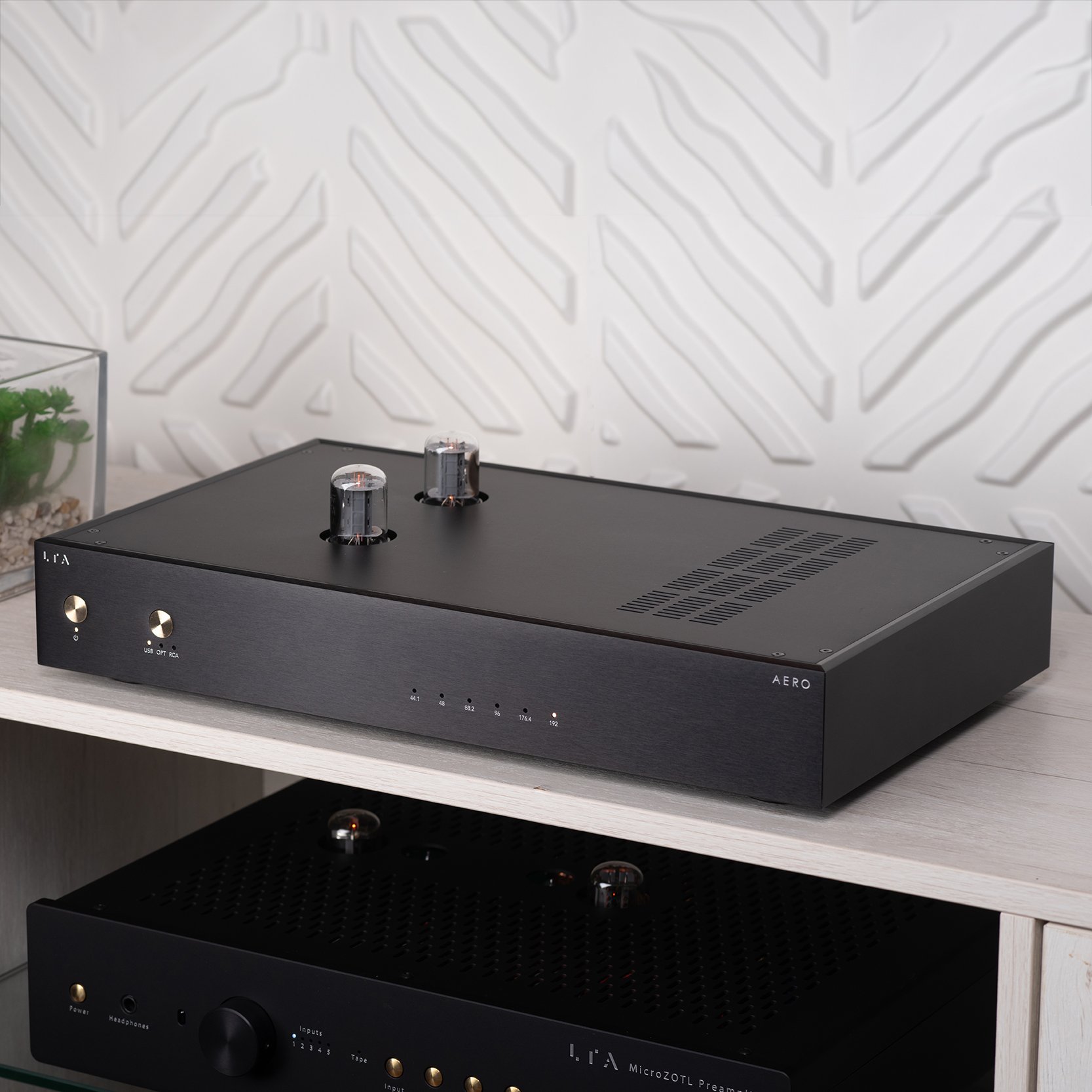 Linear Tube Audio Aero DAC by Terry London