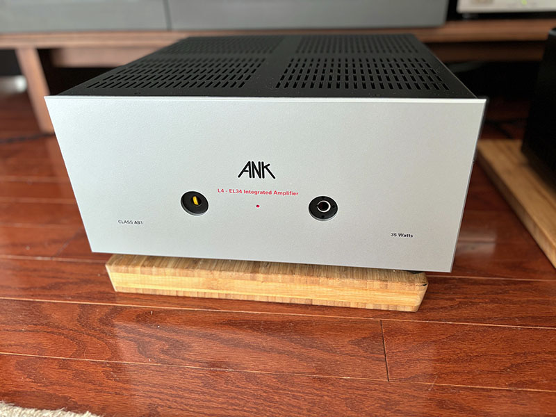 Building the Audio Note Kit EL-34 and Elekit 8900 integrated amplifiers ...