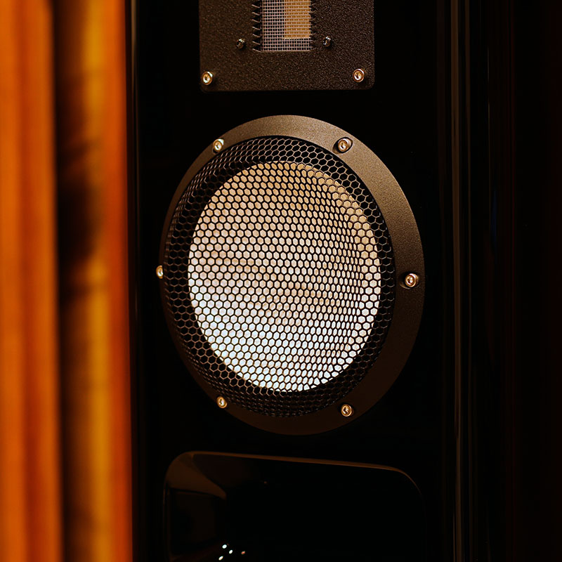Vermouth Audio Reference Micro Monitor by Terry London
